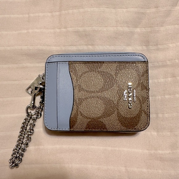 Coach | Bags | Coach Zip Card Case In Signature Canvas Light Blue ...
